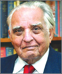 Dr Aftab Ahmed passes away - Newspaper - DAWN.COM