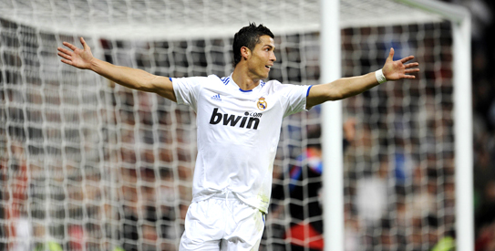 Four-goal Ronaldo dazzles as Real wallop Racing - Sport - DAWN.COM