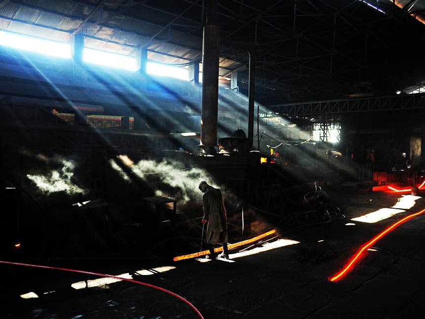 Pakistan's men of steel - Business - DAWN.COM