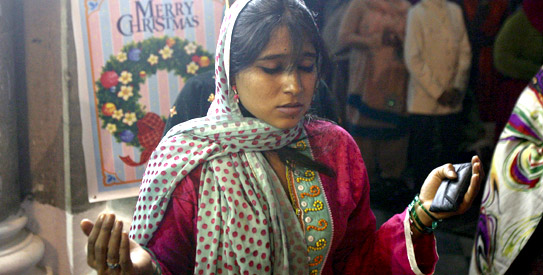 Pakistan Christians celebrate Christmas - Pakistan - DAWN.COM