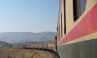 Low intensity blast hits Thar Express; no casualties - Pakistan - DAWN.COM