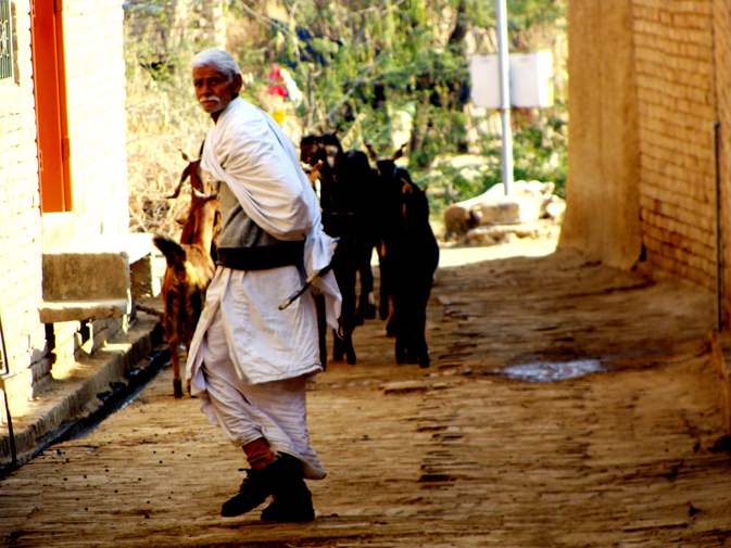 Gah: Manmohan Singh’s birthplace in Pakistan - Pakistan - DAWN.COM