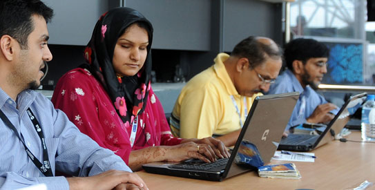 Visually impaired Pakistani reporter dreams of peace - Sport - DAWN.COM