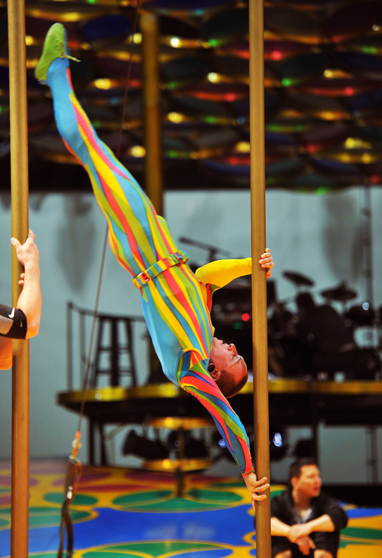 The Circus of the Sun - DAWN.COM