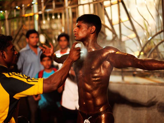 Bronzed brawn - Sport - DAWN.COM