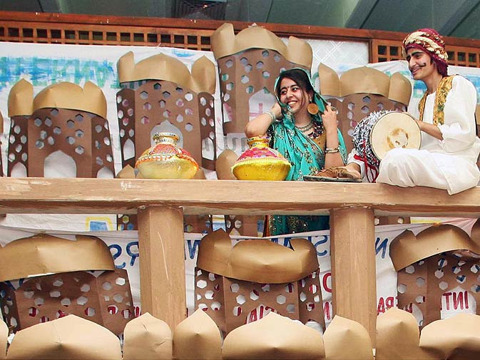 ‘The International Culture Exhibition’ - Pakistan - DAWN.COM