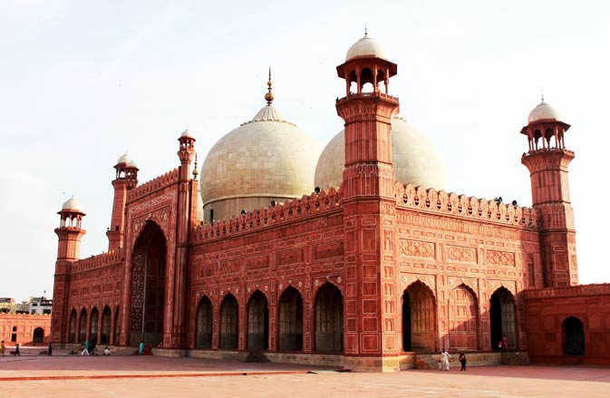 Focus on a different Islamic aspect - Pakistan - DAWN.COM