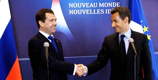 France and Russia agree unprecedented warship deal - World - DAWN.COM