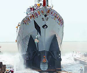 First indigenously built F-22P frigate - Newspaper - DAWN.COM