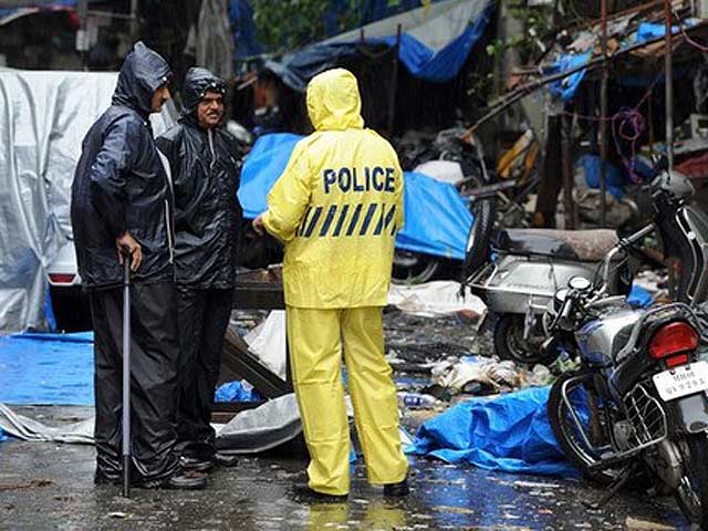 Nepal police arrest man over links to Mumbai blasts - World - DAWN.COM