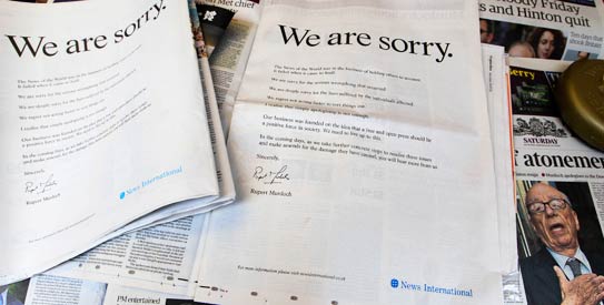 Murdoch apology in British papers as aides quit - World - DAWN.COM