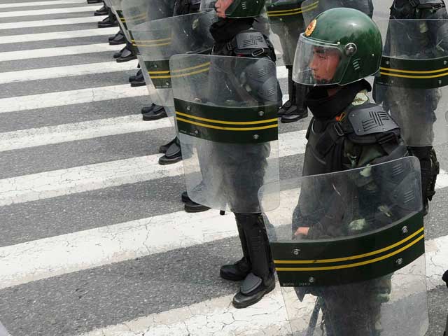 China sends anti-terrorism unit to restive west - World - DAWN.COM