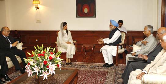 Bringing down the walls - Pakistan - DAWN.COM