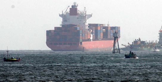 Ogra issues licence for LNG terminal - Business - DAWN.COM