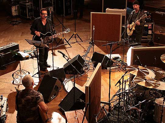 U2 rockumentary opens Toronto film festival - DAWN.COM