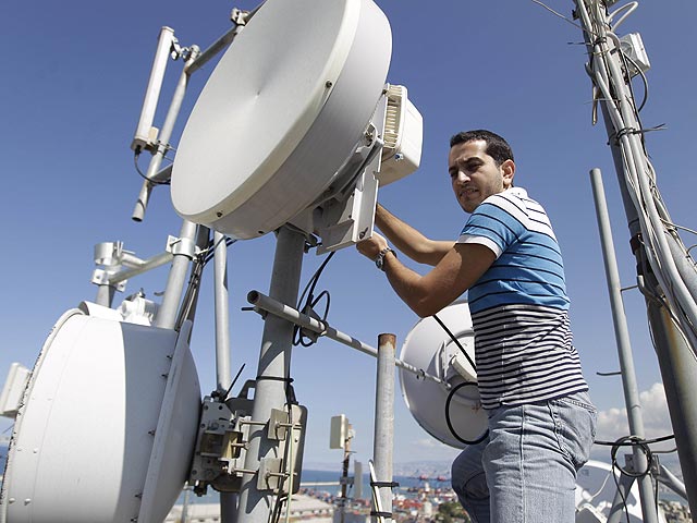 Lebanon tries to catch up on Internet - World - DAWN.COM