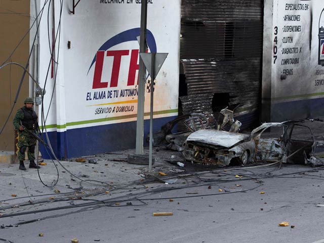 Car explodes in northern Mexico as soldiers pass - World - DAWN.COM