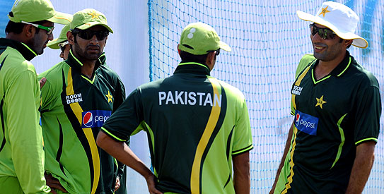 Misbah, Ali hold South Africa’s charge for another draw - Sport - DAWN.COM