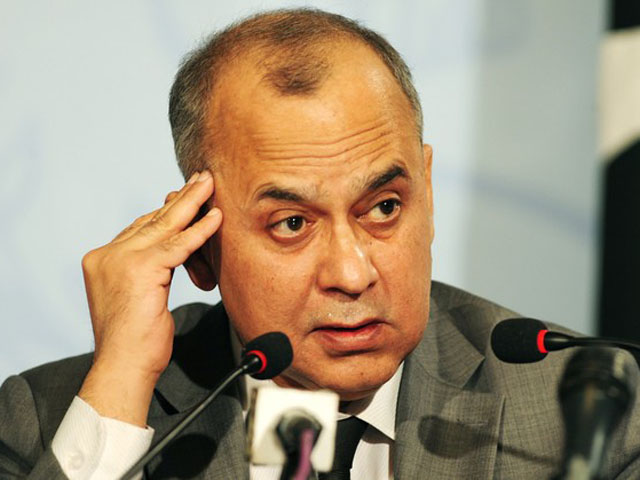 India, Pakistan officials meet before SAARC summit - World - DAWN.COM