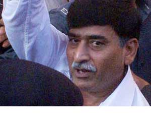 Afaq Ahmed released from Karachi jail - Pakistan - DAWN.COM