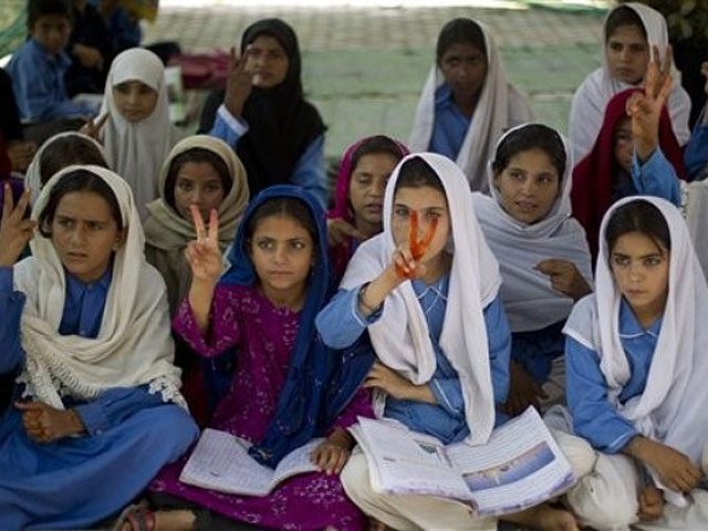 Govt urged to take steps for child protection - Pakistan - DAWN.COM
