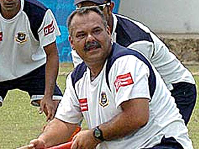 Whatmore tops the list of candidates for head coach - Sport - DAWN.COM