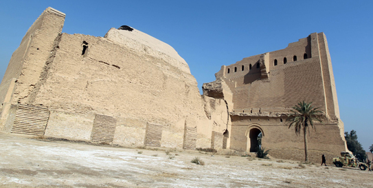 Iraq town seeks shift from 'terrorism' to tourism - World - DAWN.COM