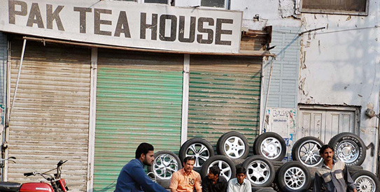 The second coming of Pak Tea House - Pakistan - DAWN.COM