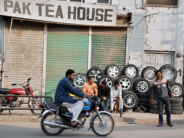 The second coming of Pak Tea House - Pakistan - DAWN.COM