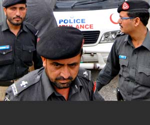 TV bomb kills seven in Peshawar: police - Pakistan - DAWN.COM