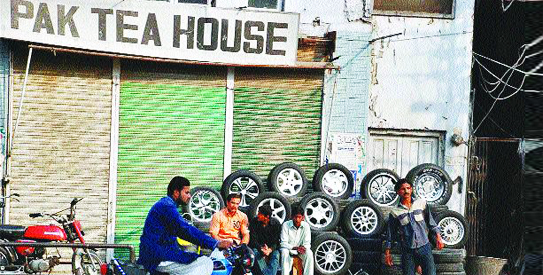 The second coming of Pak Tea House - Pakistan - DAWN.COM