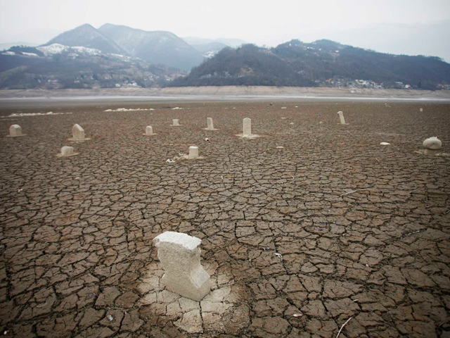 Drought-hit Balkans struggle to keep lights on - Business - DAWN.COM