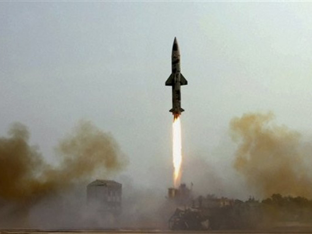 Pakistan spends $2.5 billion a year on its arsenal: report - Pakistan ...