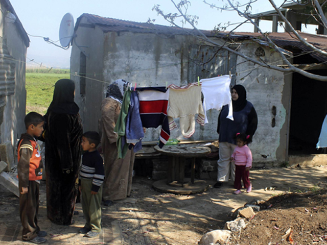 Refugee flow quickens as Syrian deadline approaches - World - DAWN.COM