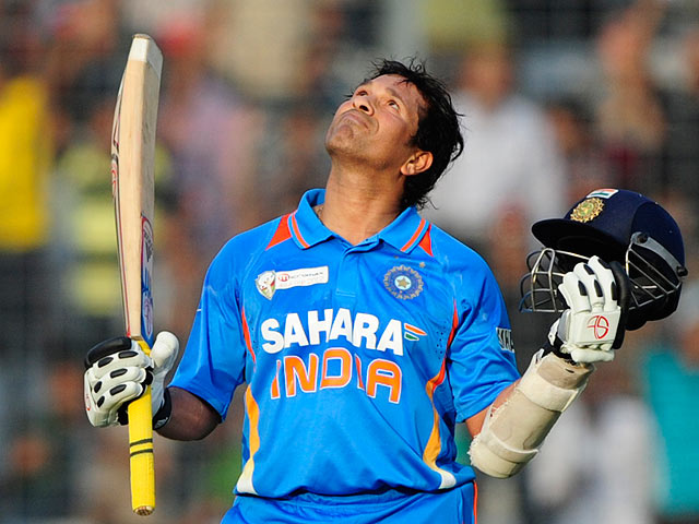 Indian legend Tendulkar offered political role - Sport - DAWN.COM