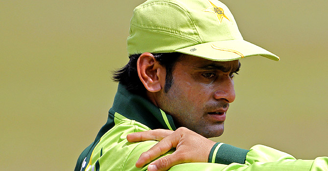 I will show trust in Malik and Latif: Hafeez - Sport - DAWN.COM