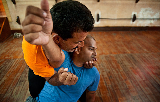 Kung Fu fighting with Karachi’s Bruce Lee - Pakistan - DAWN.COM