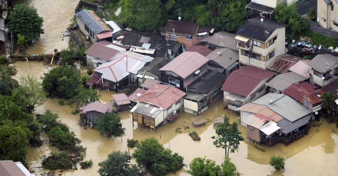 Floods in Japan kill 25, thousands remain cut off - World - DAWN.COM