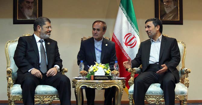 Iran, Egypt leaders discuss Syria conflict, ties - World - DAWN.COM