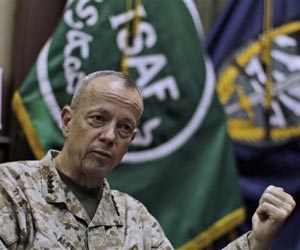 General Allen meets General Kayani - Pakistan - DAWN.COM
