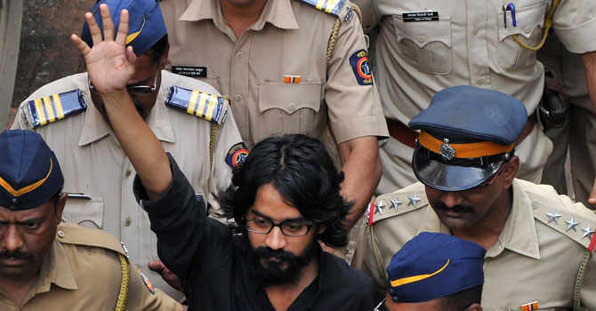 Jailed Indian cartoonist offered bail amid outcry - World - DAWN.COM