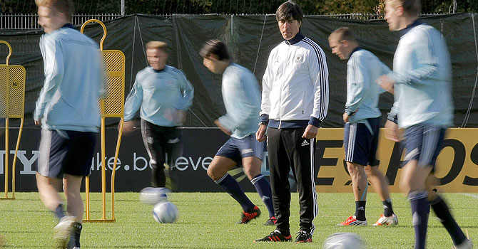 Germans go back to defensive basics against Irish - Sport - DAWN.COM
