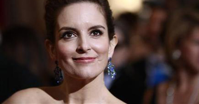 Bye-bye Ricky, hello Tina and Amy for Golden Globes - DAWN.COM