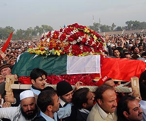 Bashir Bilour laid to rest: Outpouring of grief and rage at funeral ...