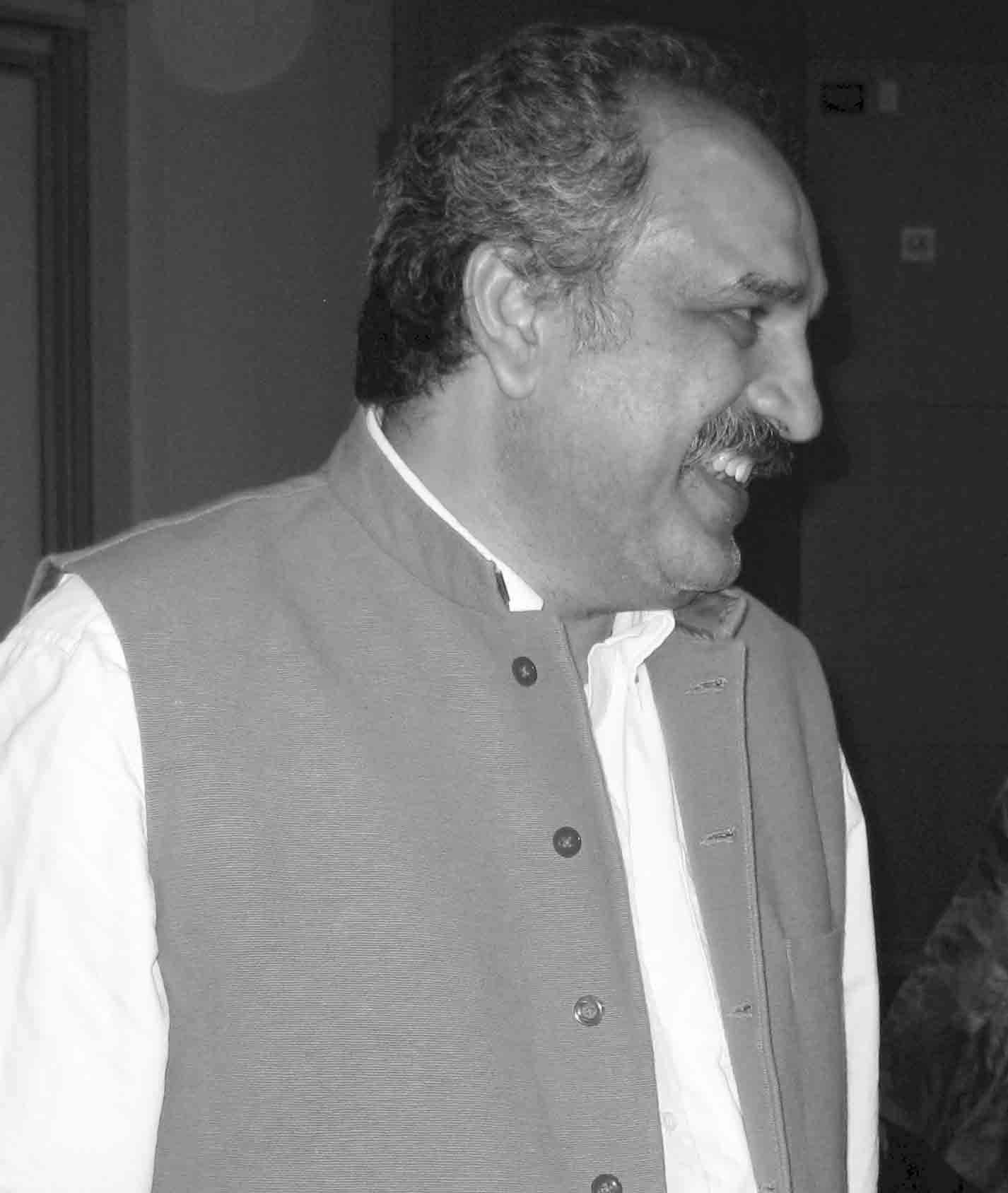 COLUMN: The silent past by Kamran Asdar Ali - Newspaper - DAWN.COM