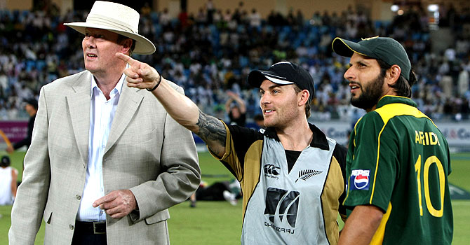 England captain and broadcaster Tony Greig dies - Sport - DAWN.COM