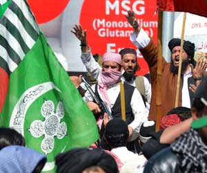ASWJ ends protests after talks with authorities - Pakistan - DAWN.COM