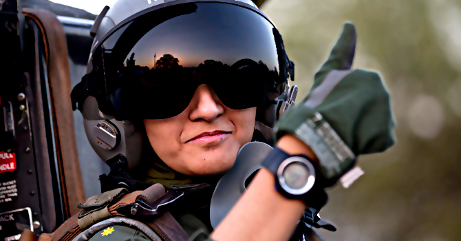 Pakistan female fighter pilot combat ready - DAWN.COM