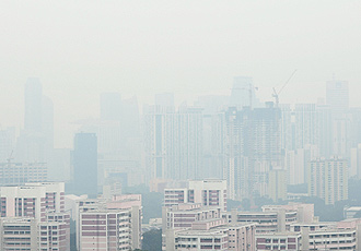 Singapore's worst air pollution sparks tension - DAWN.COM