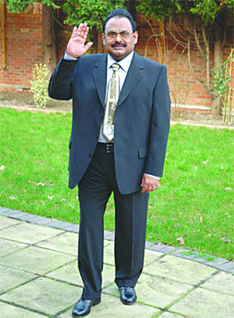 In pictures: Altaf Hussain through the years - DAWN.COM